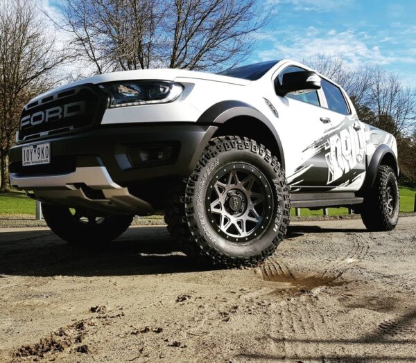 THEORY | Dirty Life Race Wheels